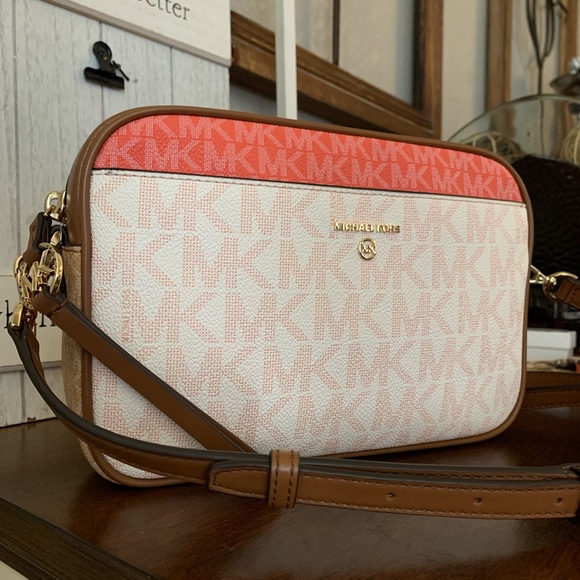 Michael Kors | Bags | New Mk Crossbody | Poshmark